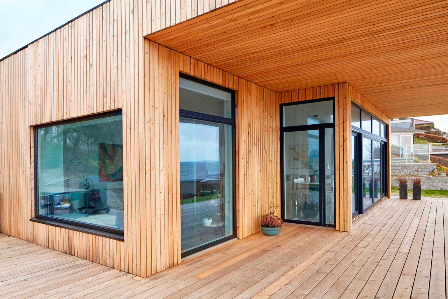 Outline Vinduer & Døre | Montering med Kvalitet – Energitømreren